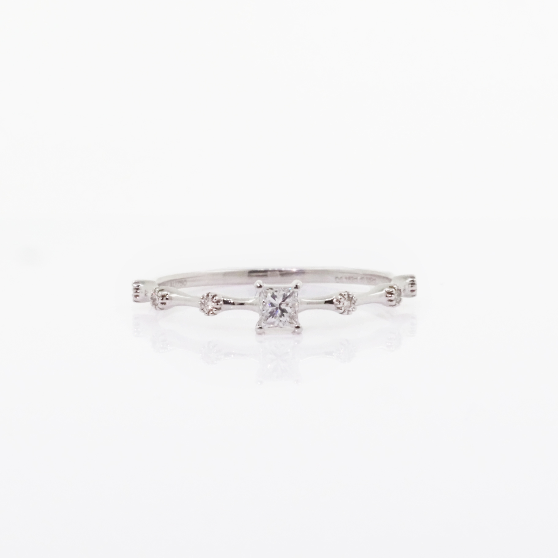 Princess Cut Diamond Firefly Ring