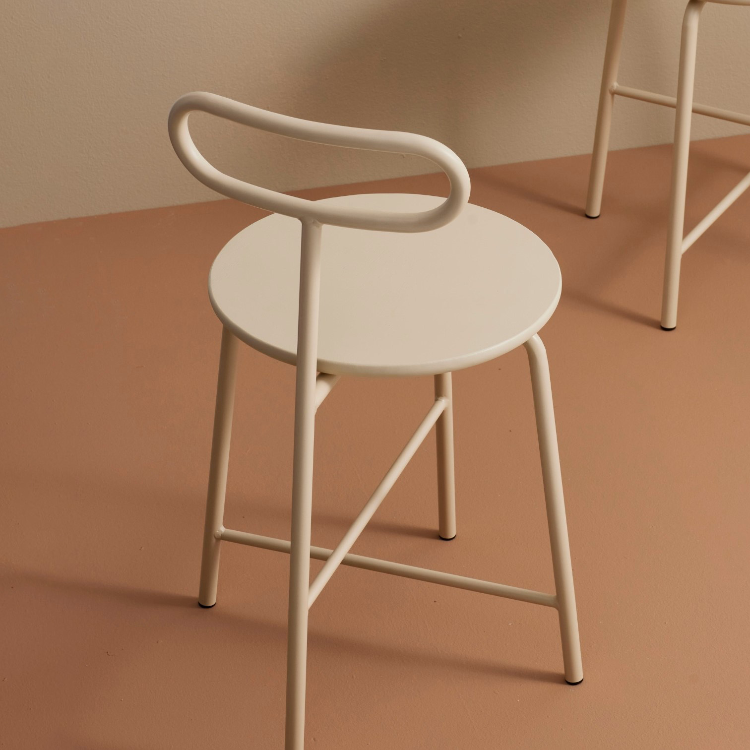 Design Bite 靠背椅