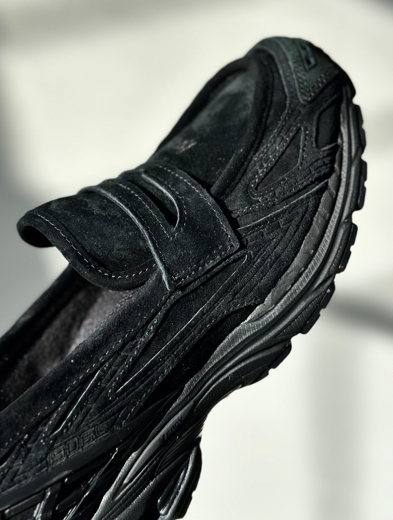 NEW BALANCE 1906L BLACK SUEDE LOAFER U1906LNT NEW BALANCE 1906L BLACK SUEDE LOAFER U1906LNT