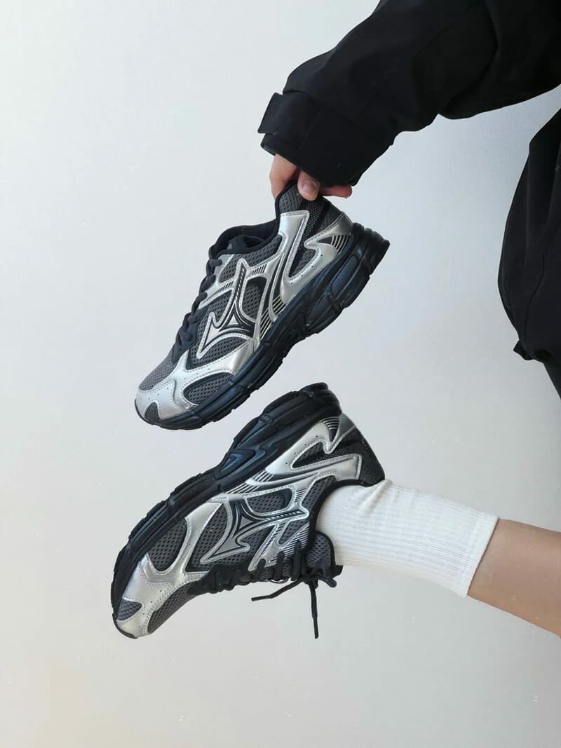 新色好靚!!!! MIZUNO SPEED 2K GREY SILVER 灰銀 $499