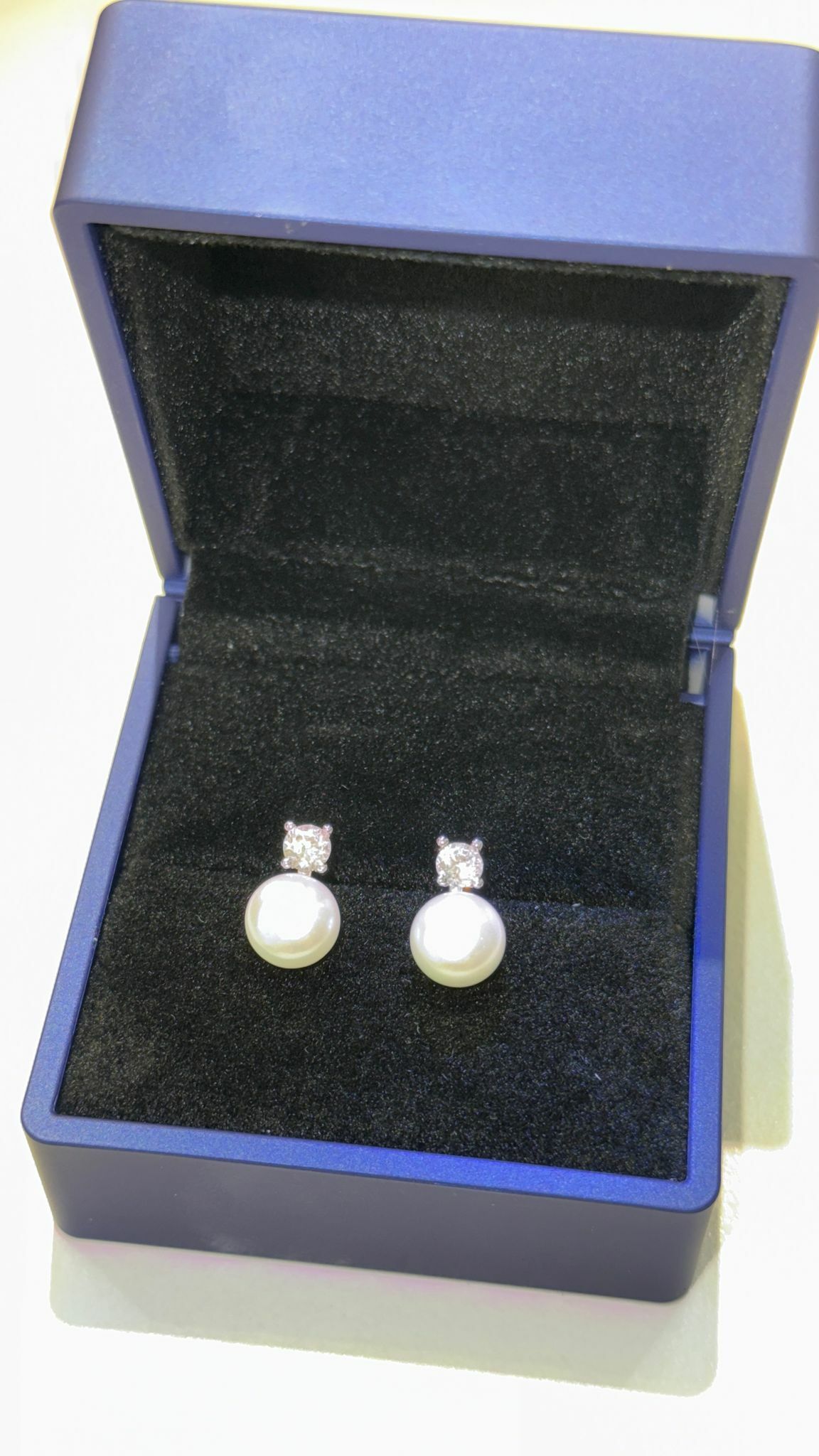 1 C48 DOWAGER PEARL EARRING (PO)