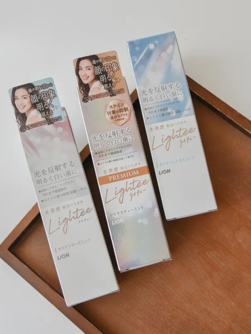 LION Lightee 加強版嫩白牙膏 100g