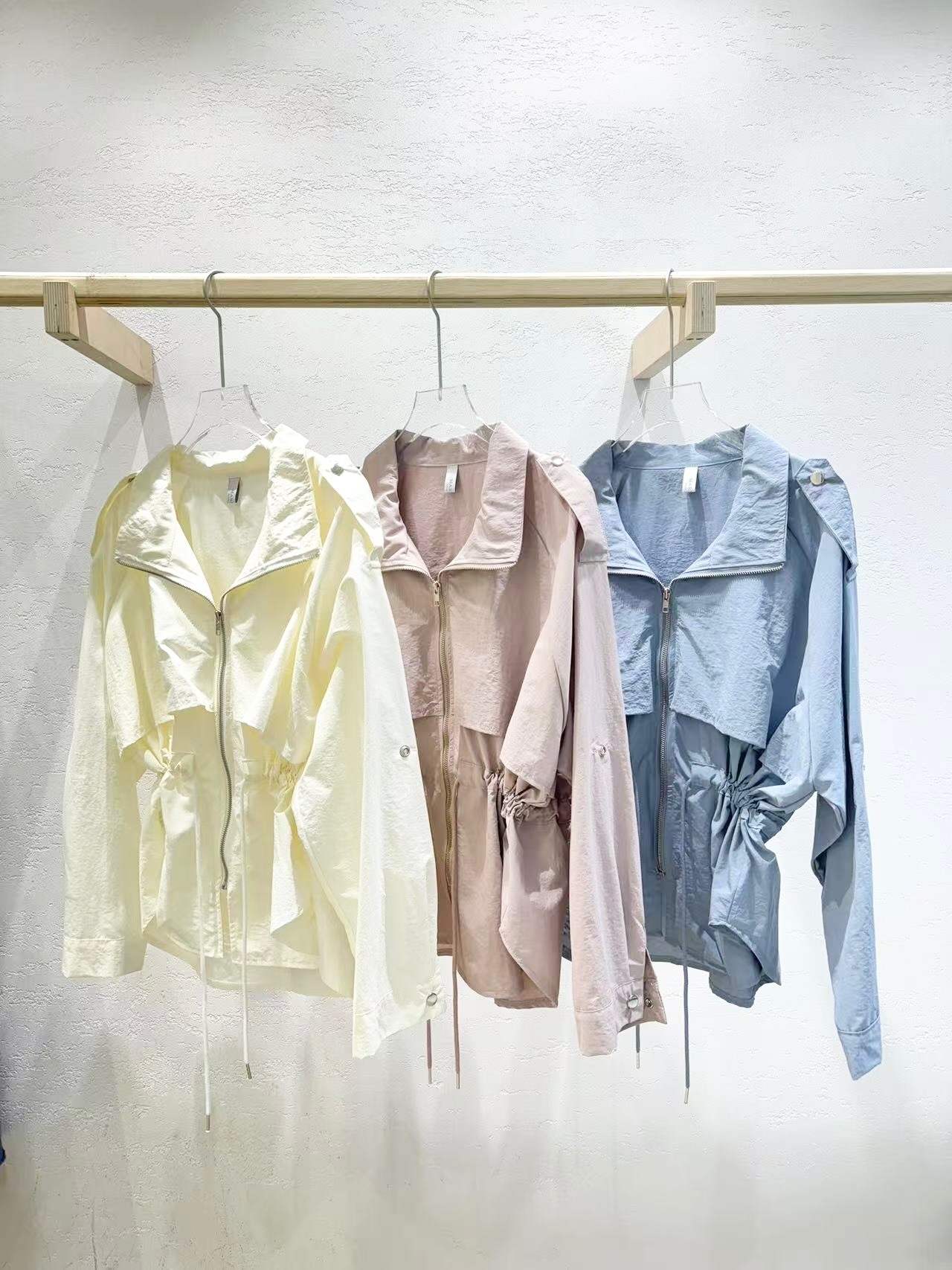 KR SUPERLIGHT! WINDBREAKER- THREE COLOURS