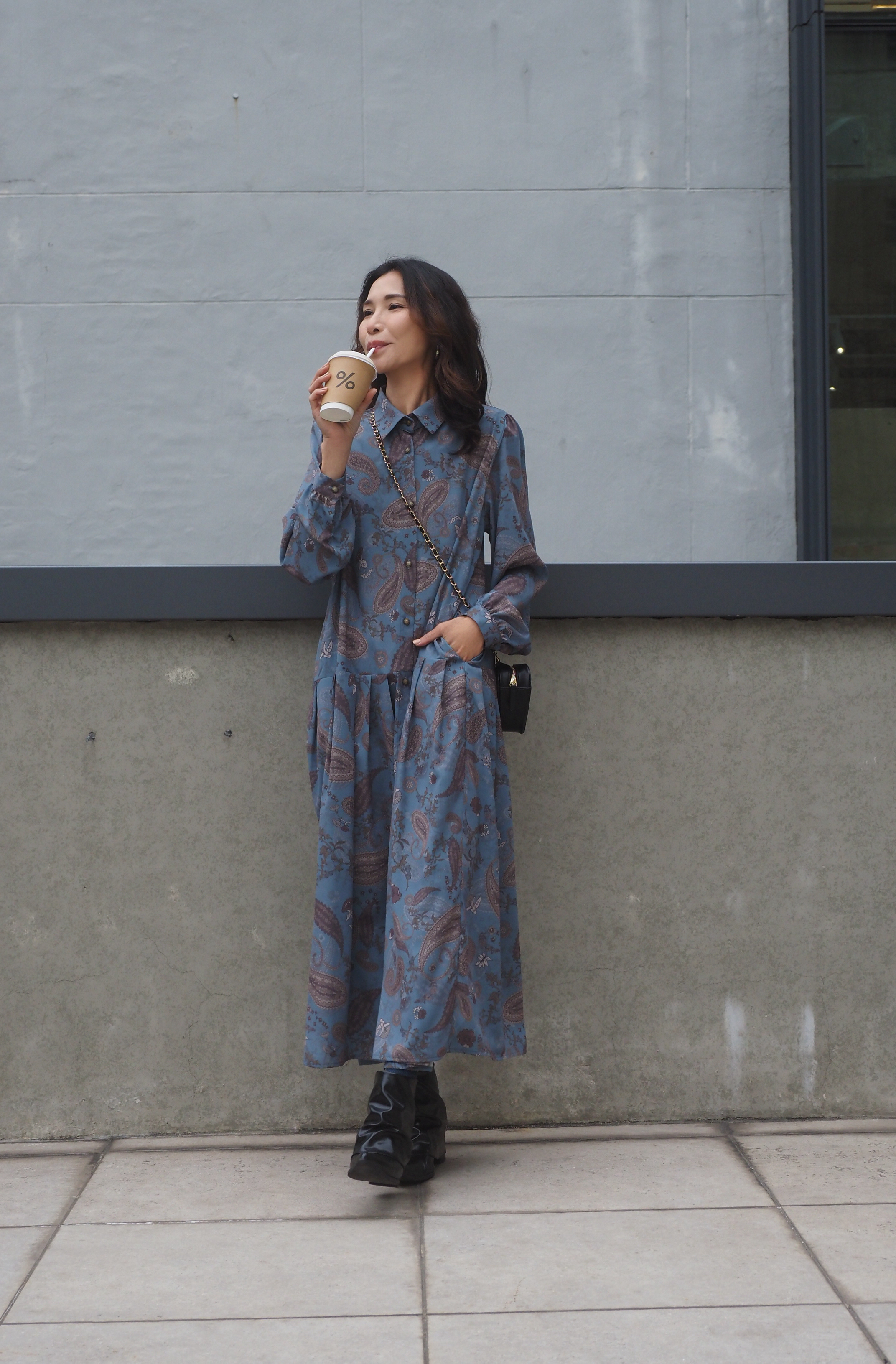 paisley pattern dress with pleated hem (blue)