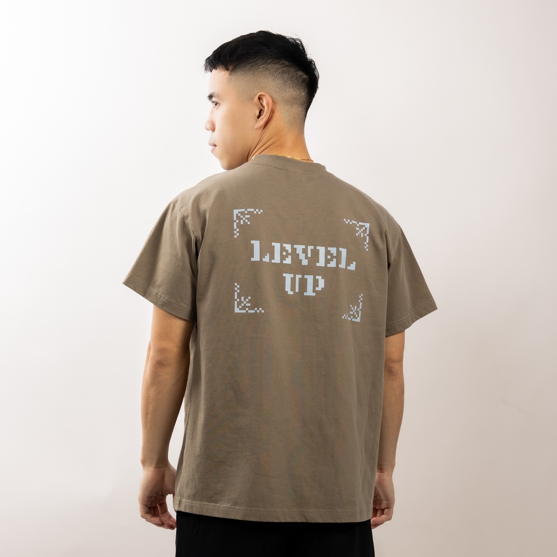 BASKID™ 全棉印花TEE - LEVEL UP 軍綠卡其