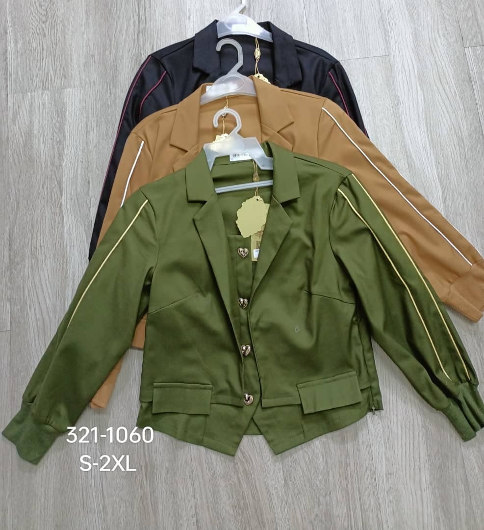 D71 Princess Avery Clothes 321-1060