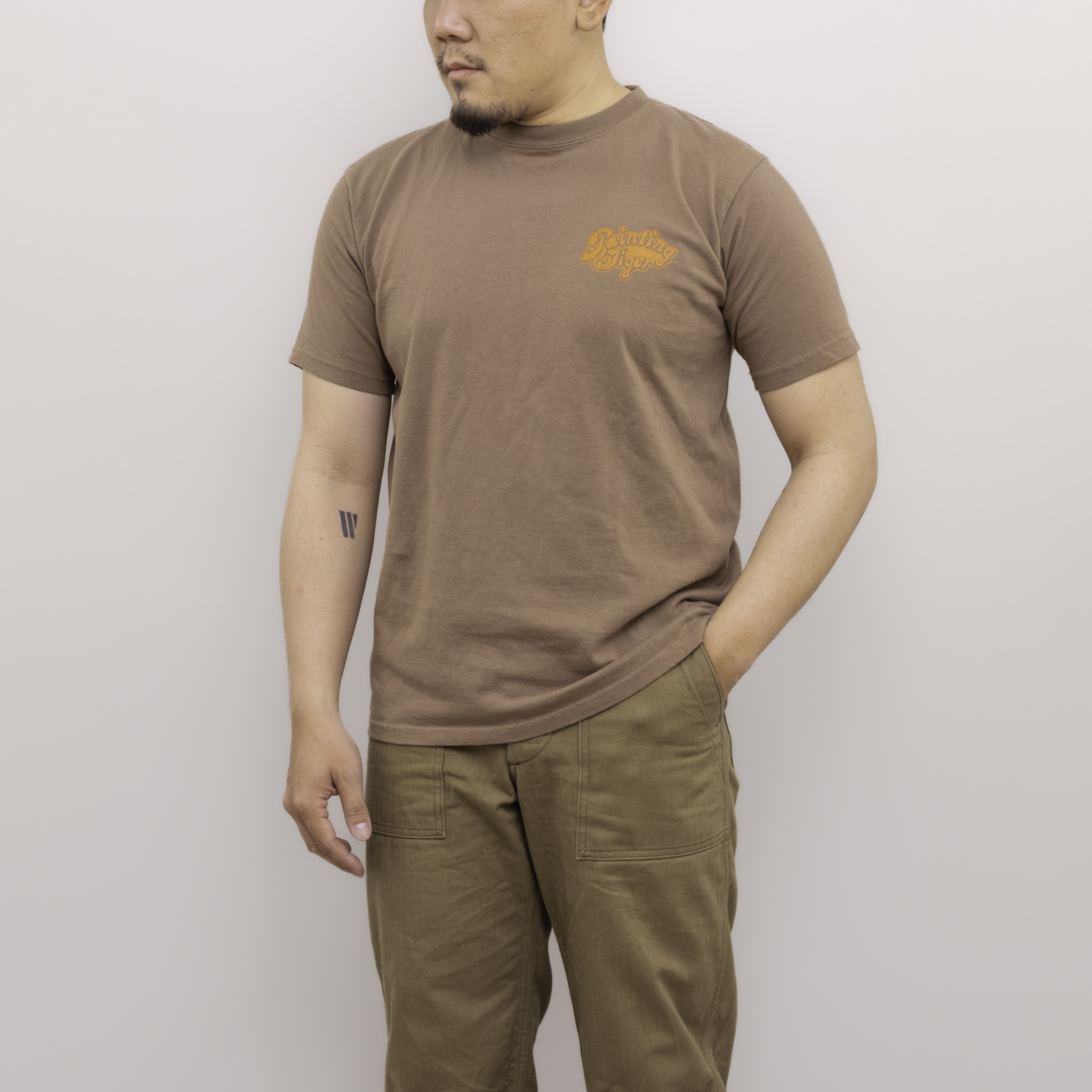 PHERROWS - 廣告看板屋主題夏季短 Tee