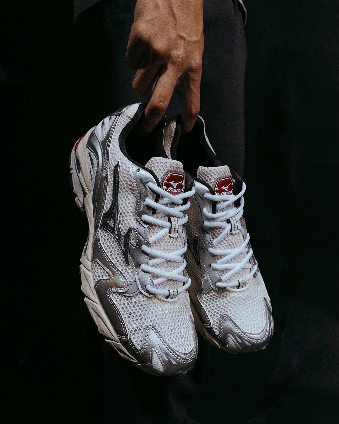 Mizuno - Wave Rider 10 - Snow White/Black Sand/Rythmic