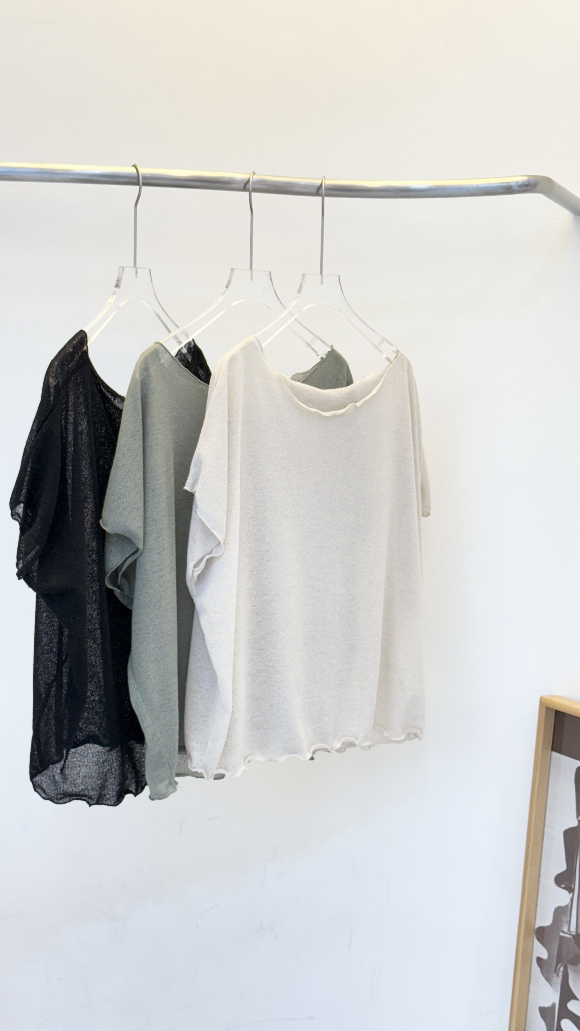 KR ESSENTIALS THIN KNIT- THREE COLOURS