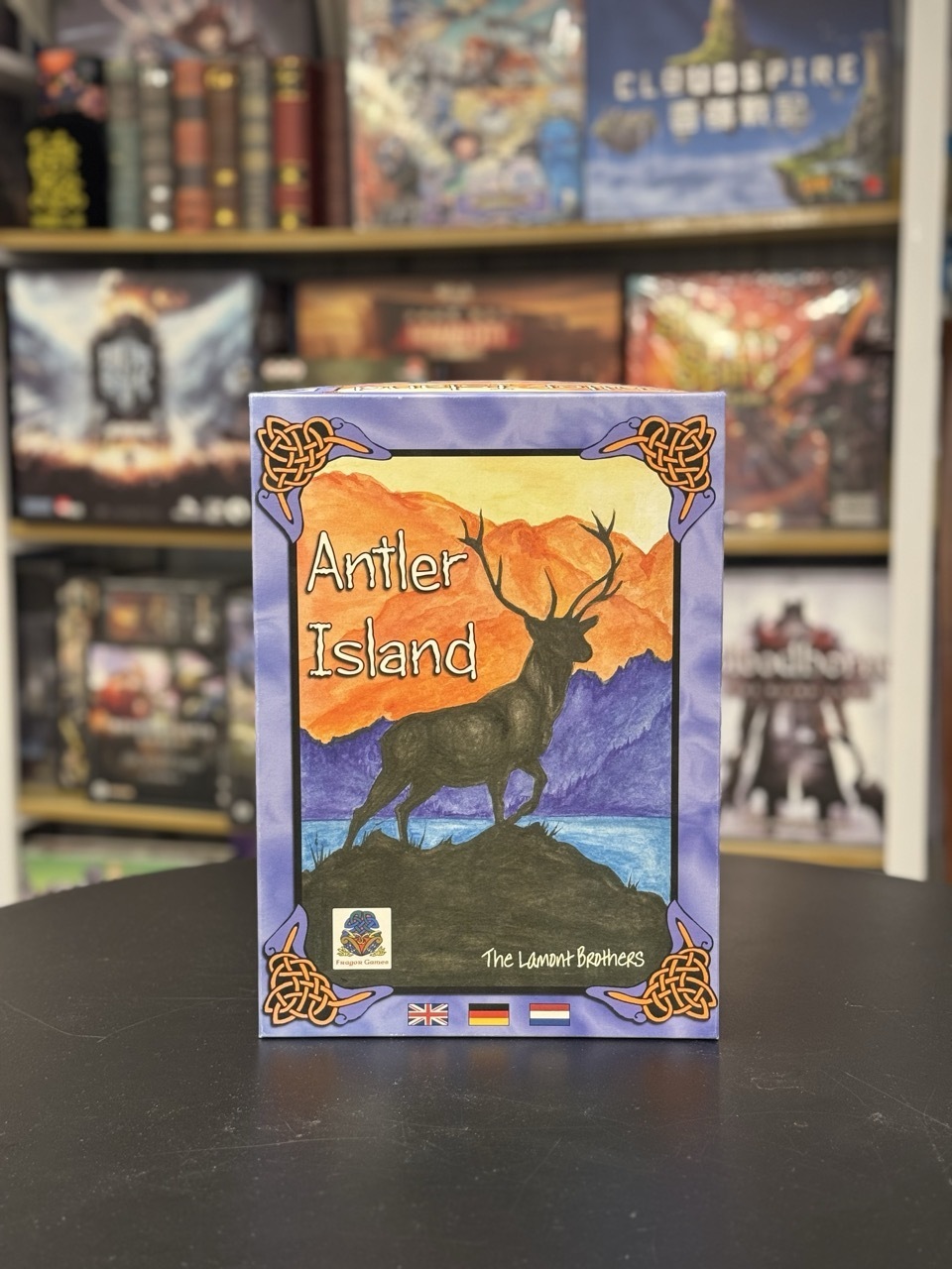 【寄賣商品】Antler Island (英文版)