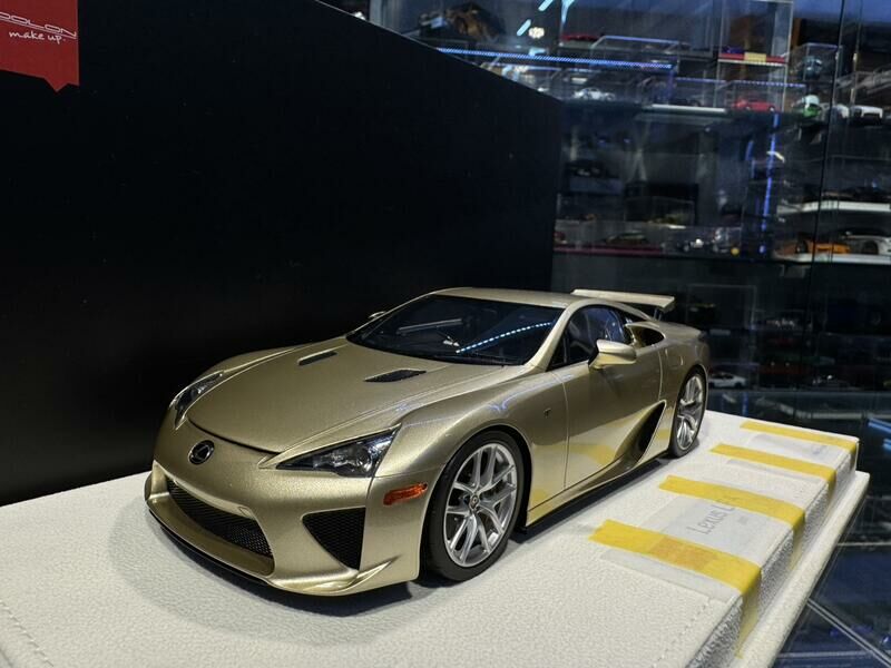 MakeUp EML111D Lexus LFA 2010 Rear Wing up Gold 1/18