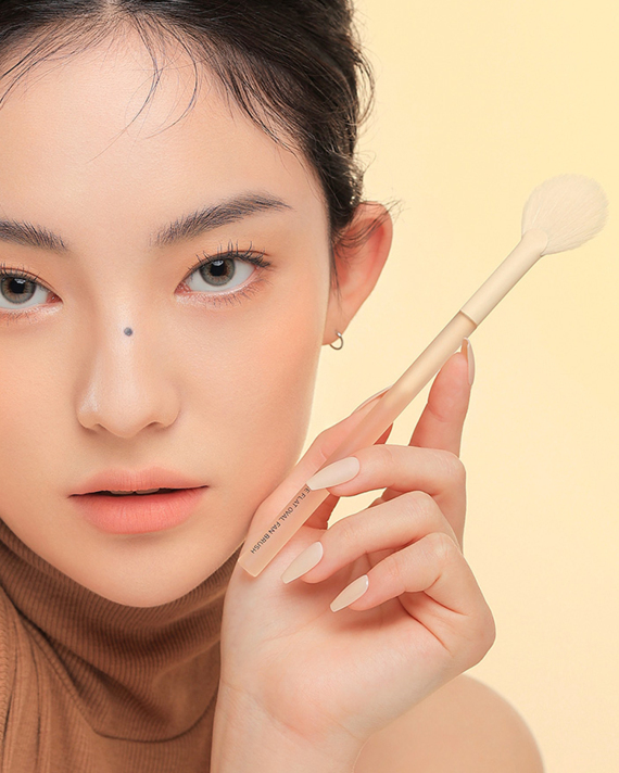 3CE FLAT OVAL FAN BRUSH