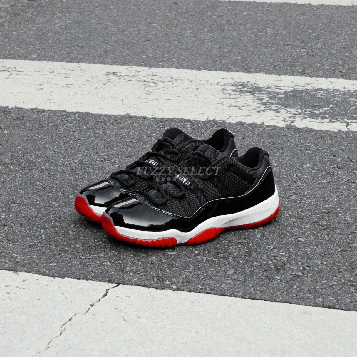 Air Jordan 11 Low Bred 黑白紅 大童 FV5121-006 男鞋 FV5104-006