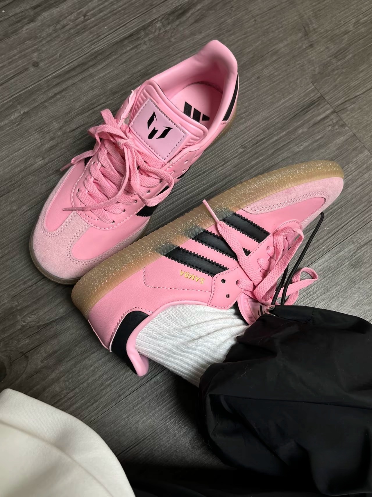 ADIDAS X INTER MIAMI CF ORIGINALS SAMBA 粉黑 IH8158