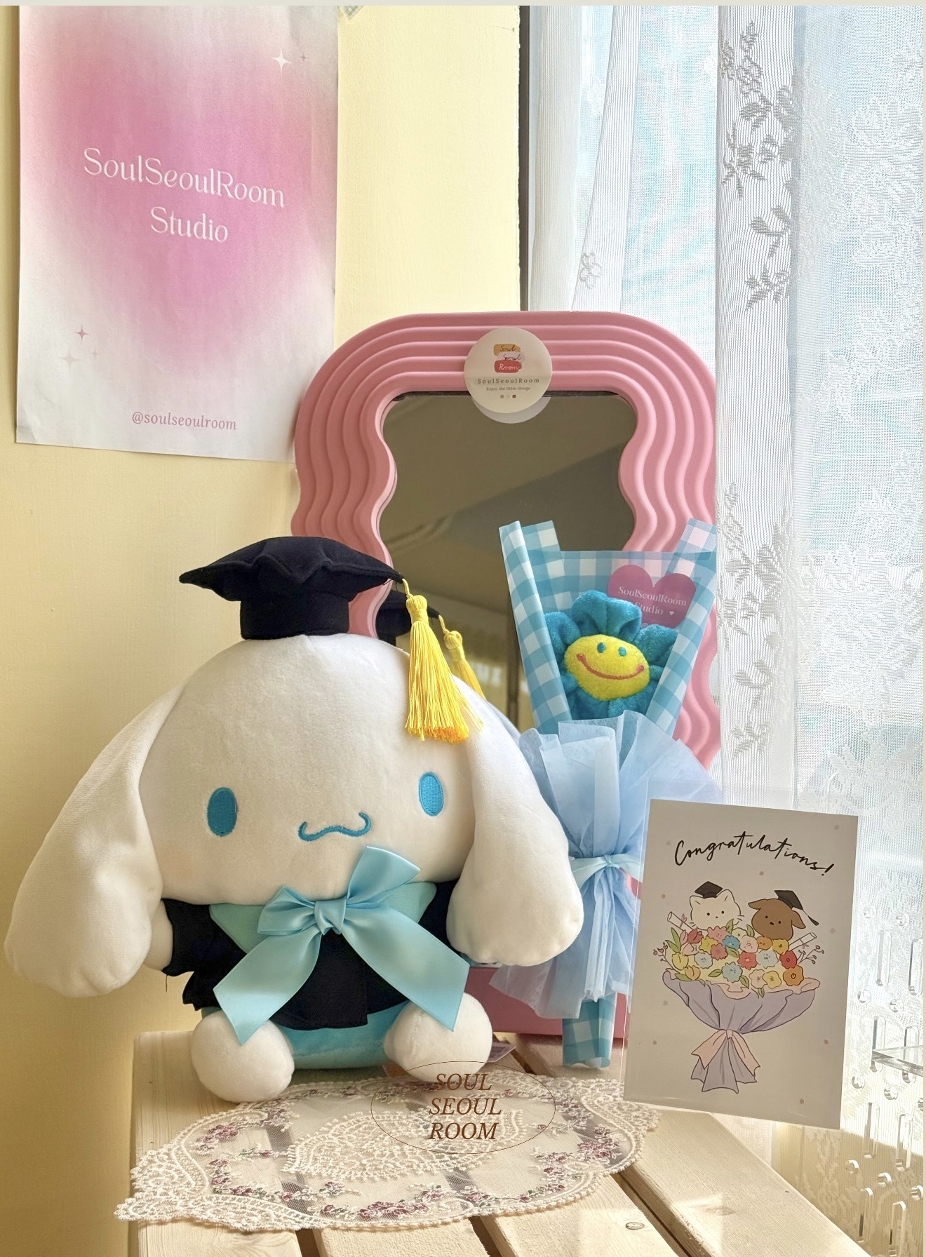 SANRIO Cinnamoroll Graduation Doll Gift Set 肉桂狗 畢業公仔+微笑