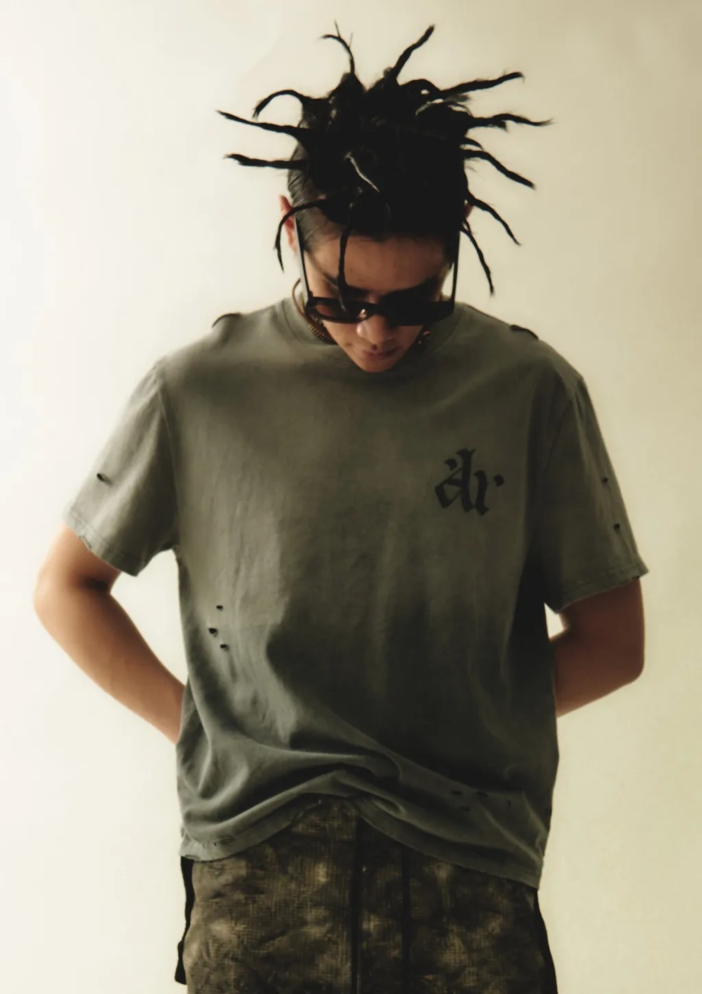 Aster Vintage-effect AR T-shirt (Black)