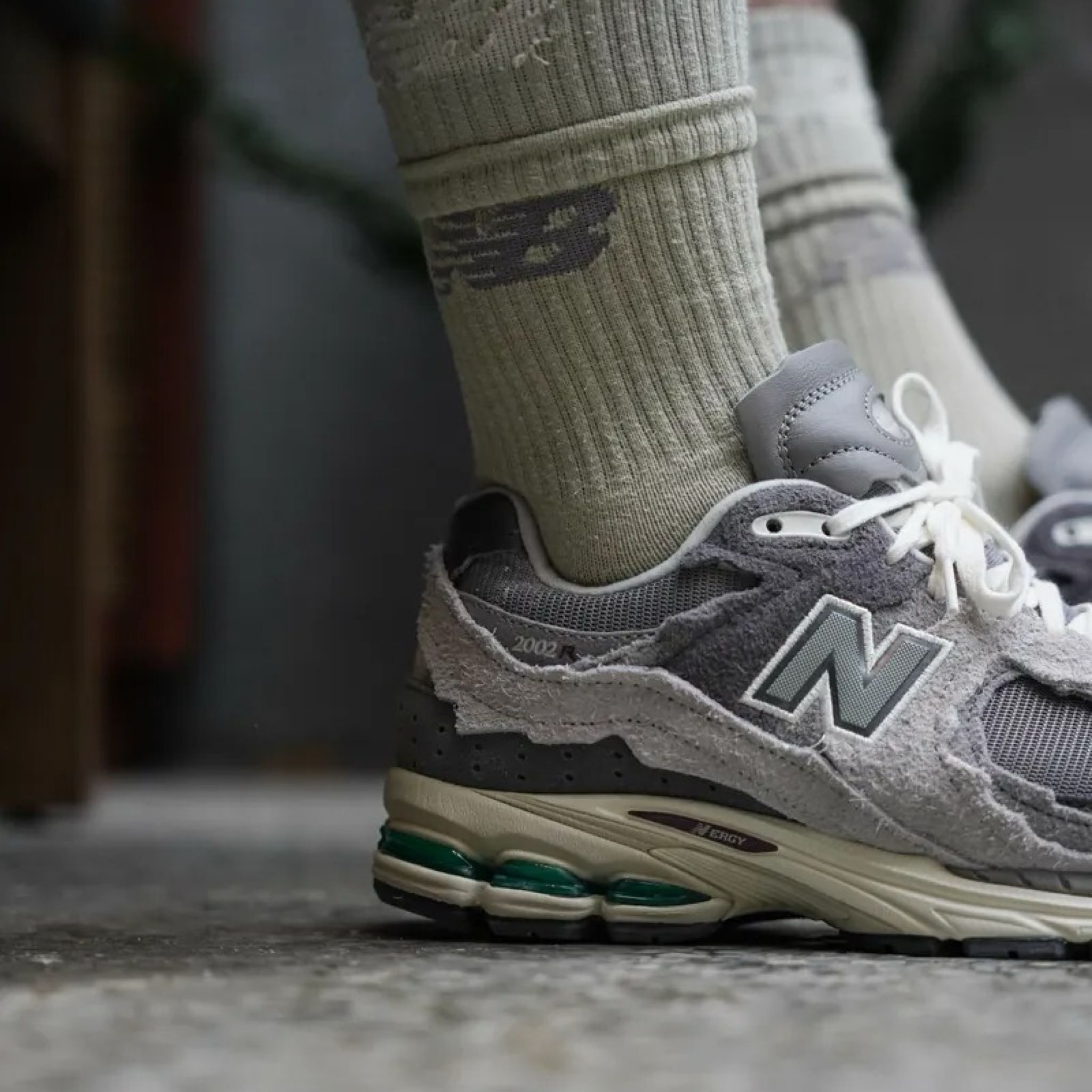 New Balance 2002 Protection Pack