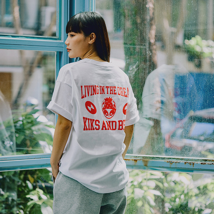 【KIKS × BERRY】LIVING IN THE DREAM 印花短TEE | S5BR1104