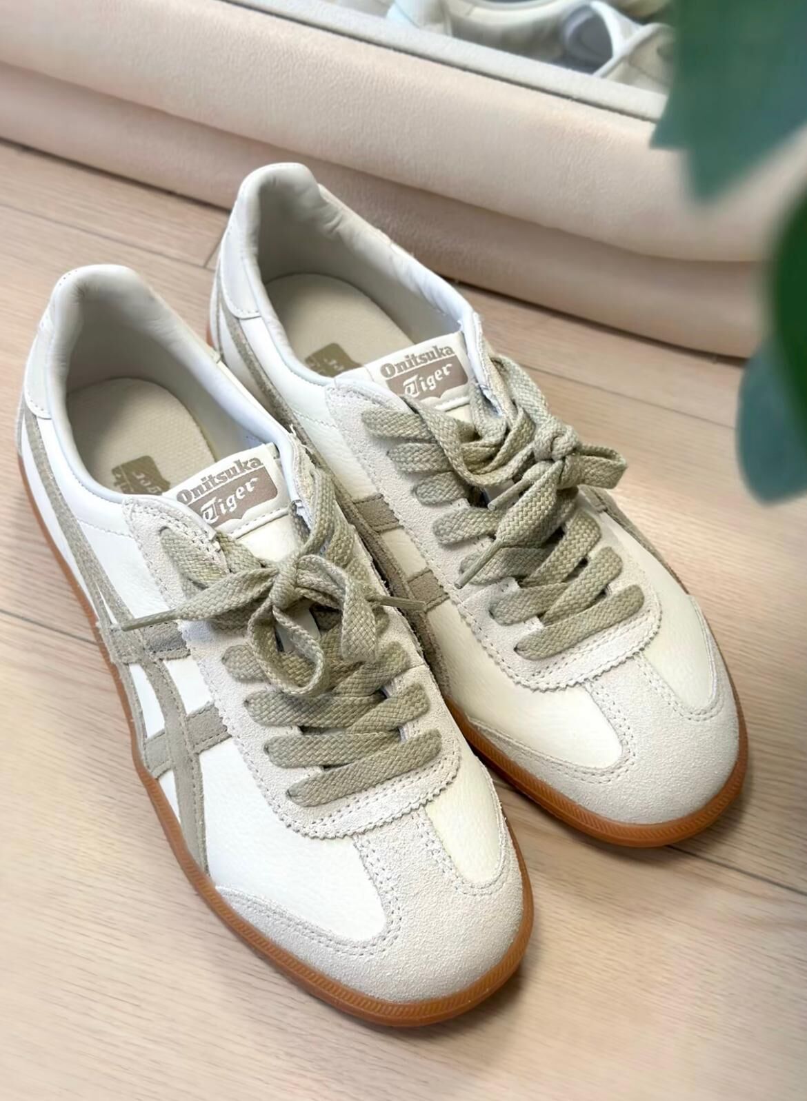 ONITSUKA TIGER TOKUTEN "BEIGE TAN"