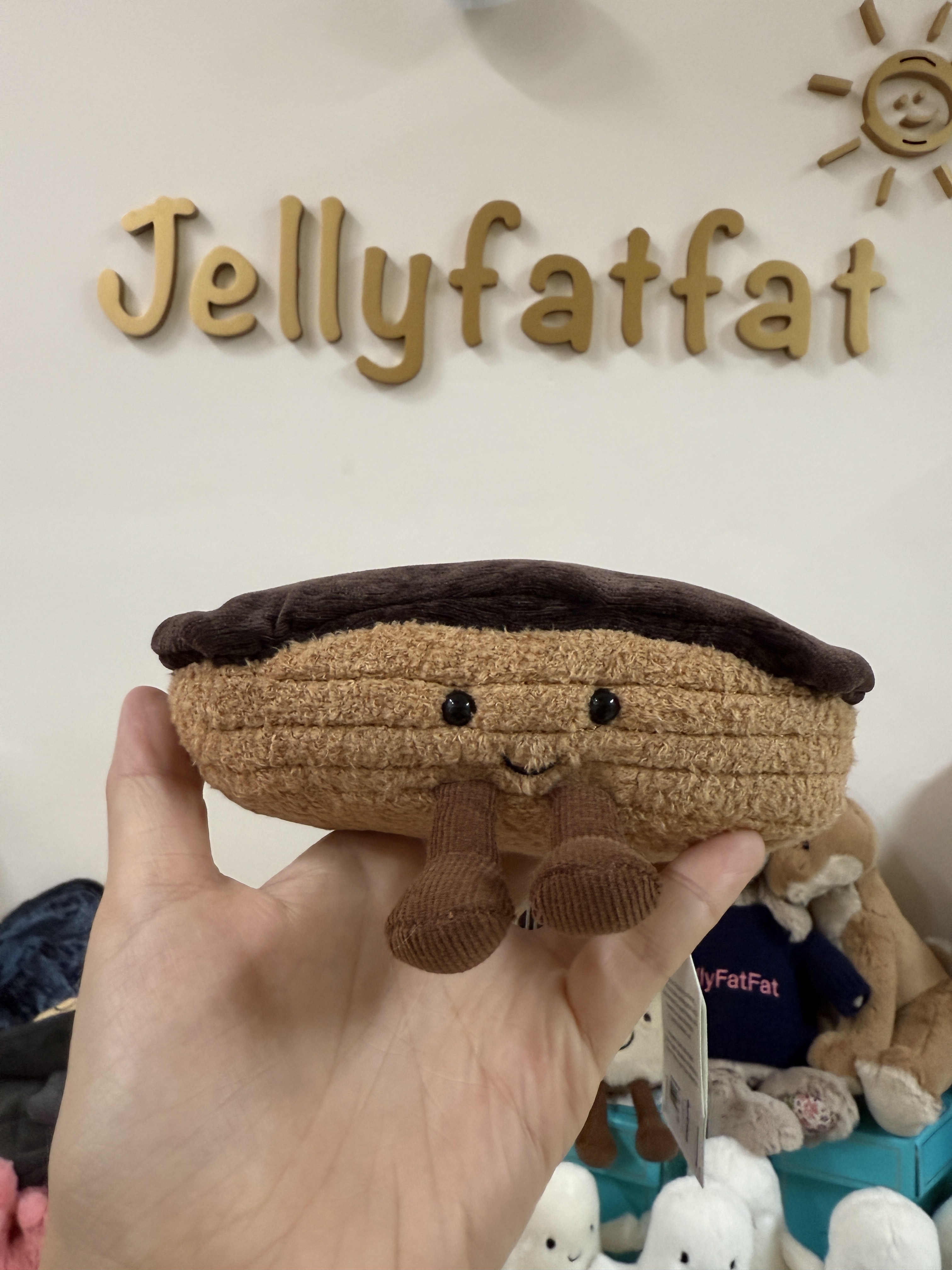Jellycat Amuseables Étienne Éclair