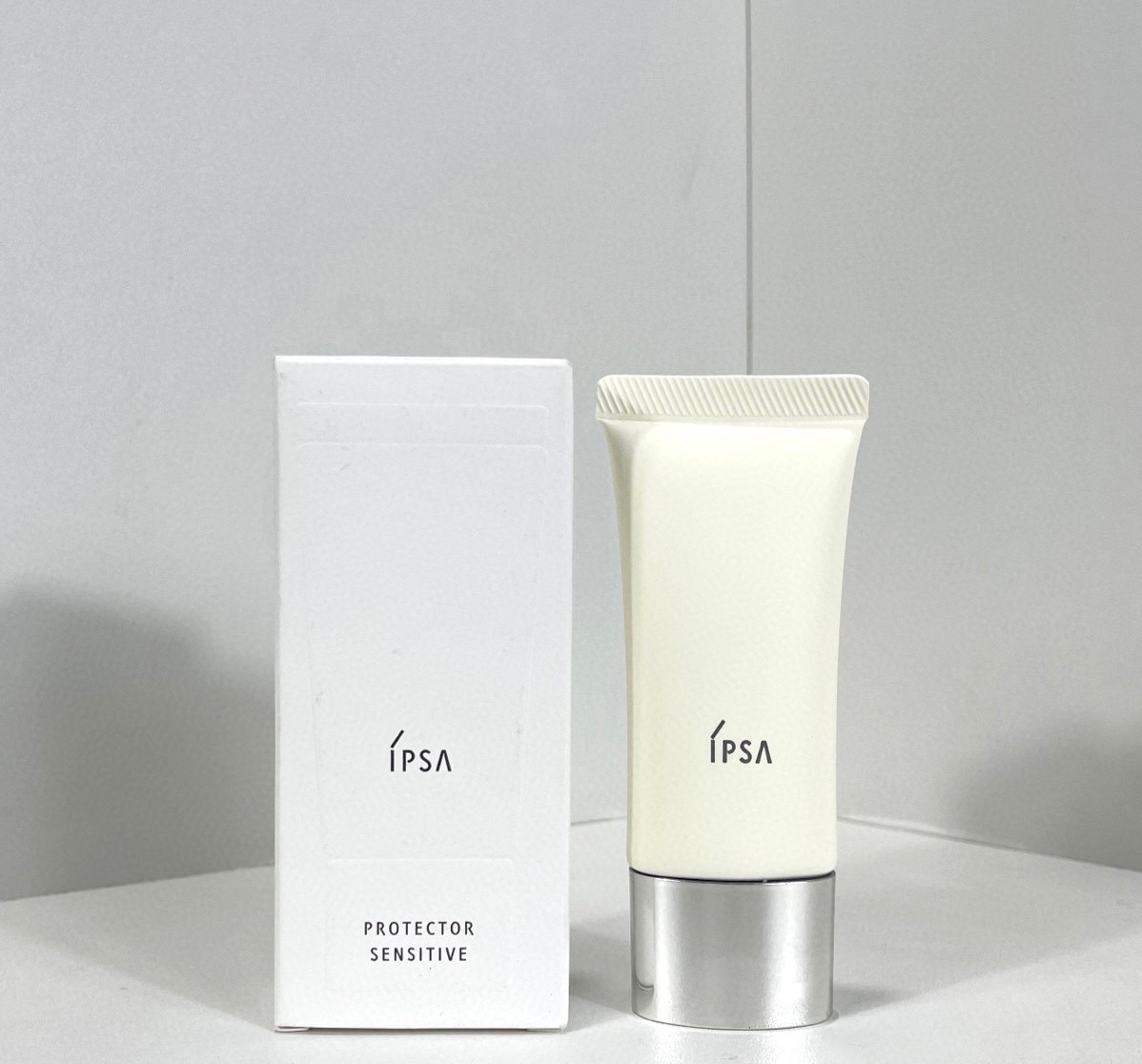 【最強徹底抗曬IPSA 抗曬乳液 SPF50+ PA++++】