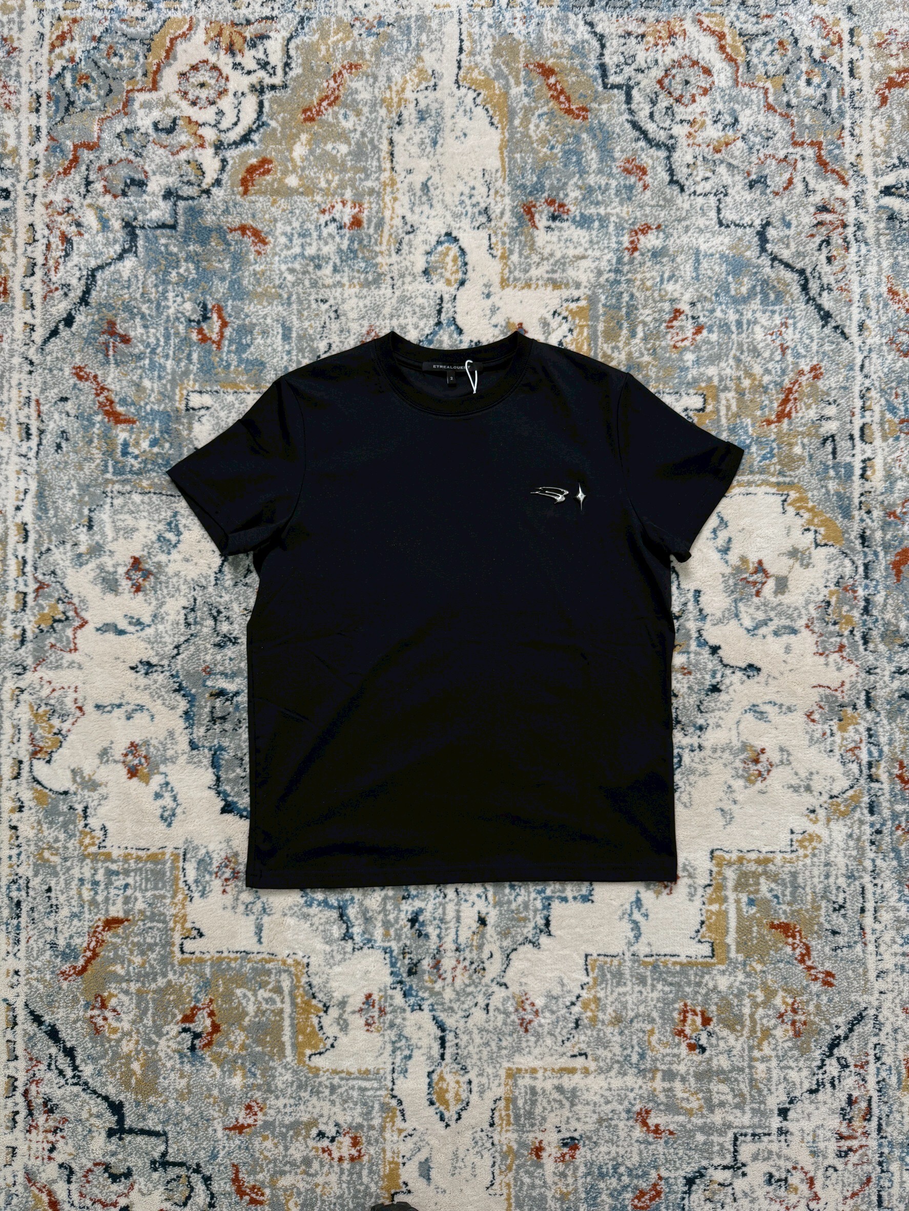 CZN｜e.trealouest Tight Fit Tee 正肩短袖 - Black