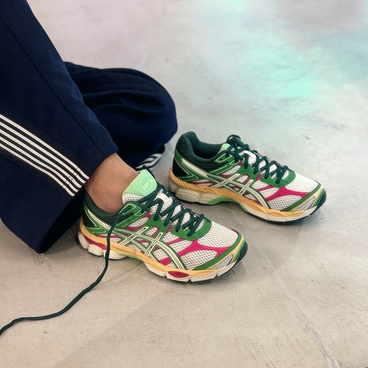 Asics Gel-Cumulus 16 日本新款 亮粉綠色 米白 復古鞋 1203A763-100