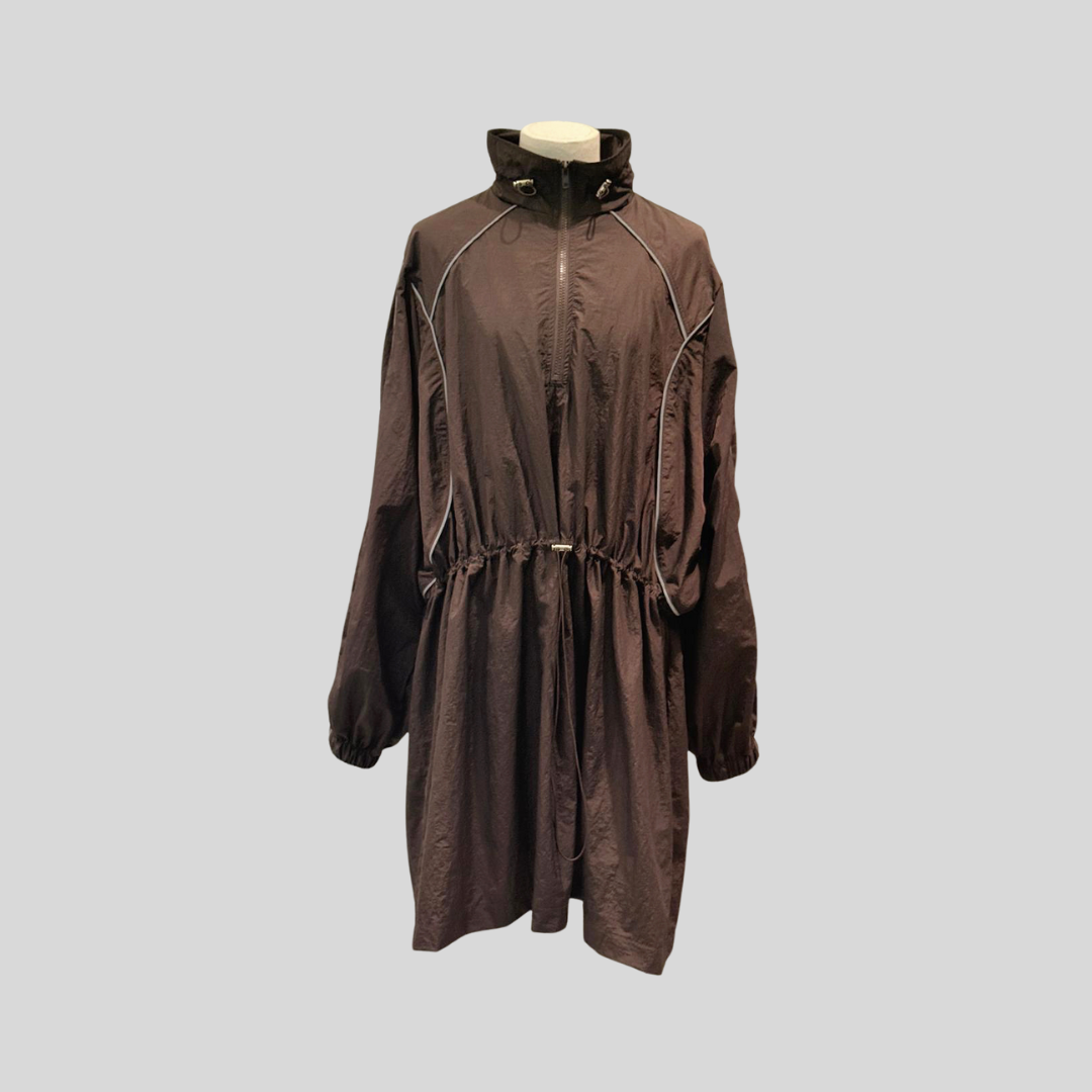 SCOTTIE WINDBREAKER DRESS