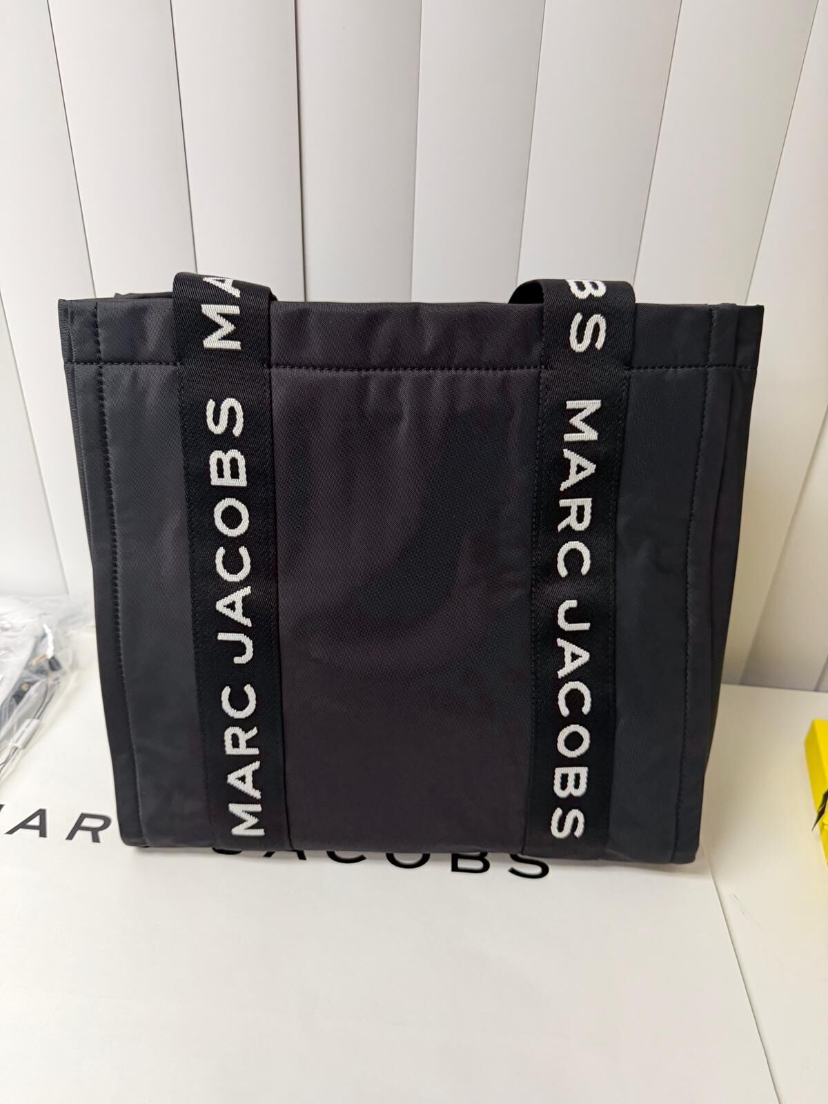 LM102 Marc Jacobs 4S5HTT003H02 Black