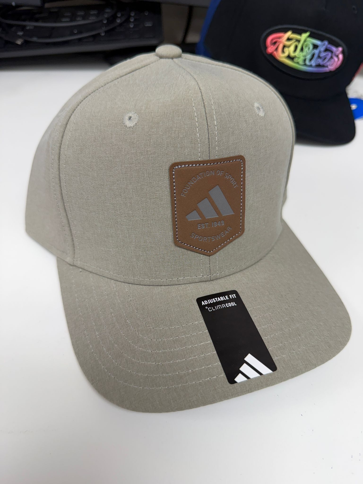 LP85 Adidas JJ7704 Men's Scorecard Snapback Wonder Alumina/Grey