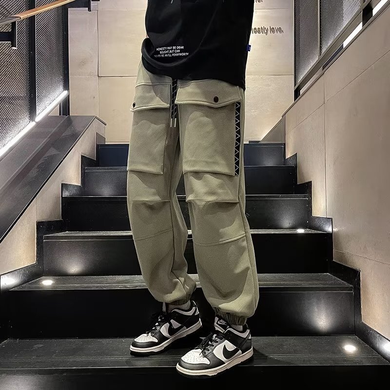 RETOP 工裝軍風 寬鬆口袋束腳工裝褲 軍綠| RETOP原創潮流服飾品牌