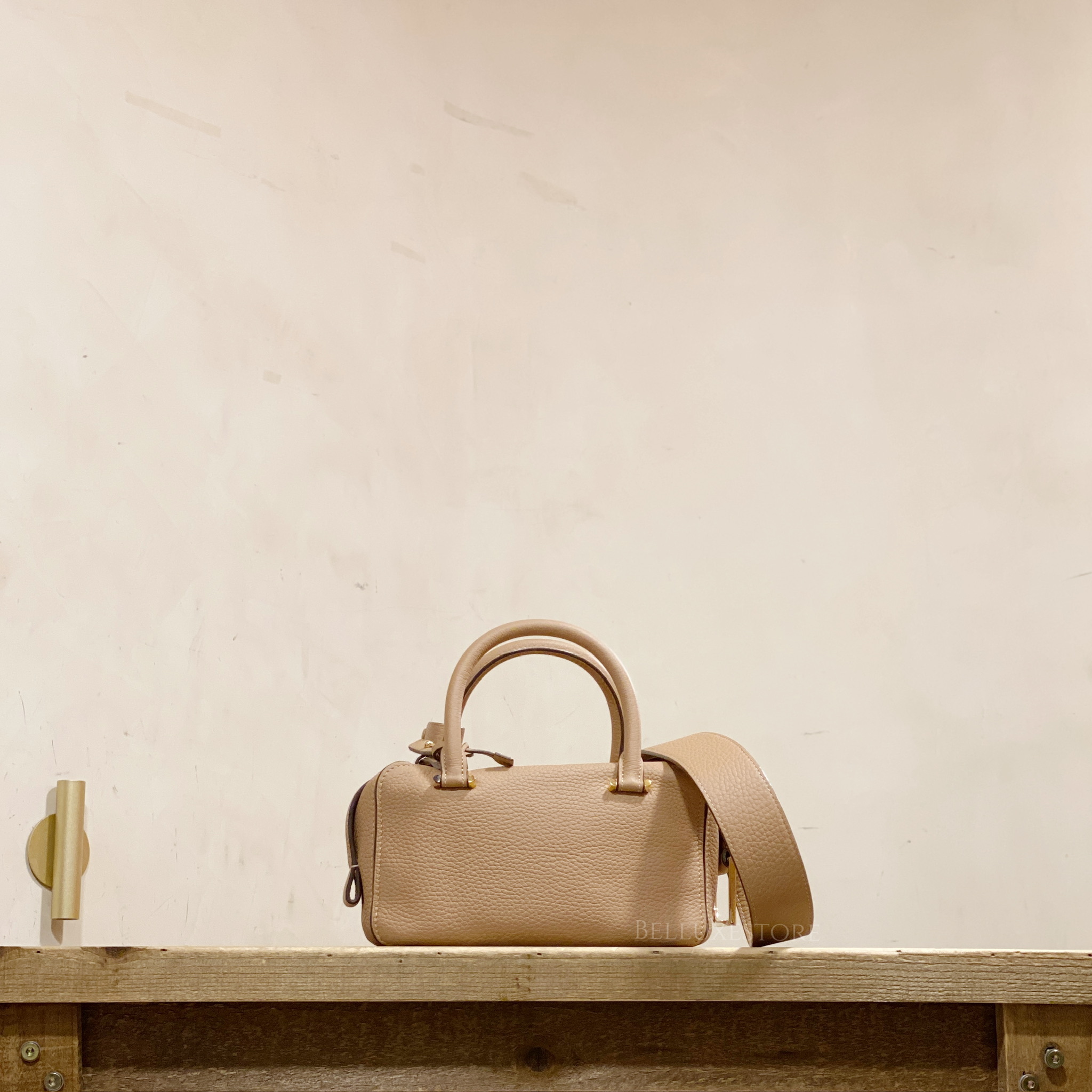 [Pre-owned] Delvaux cool box mini brown