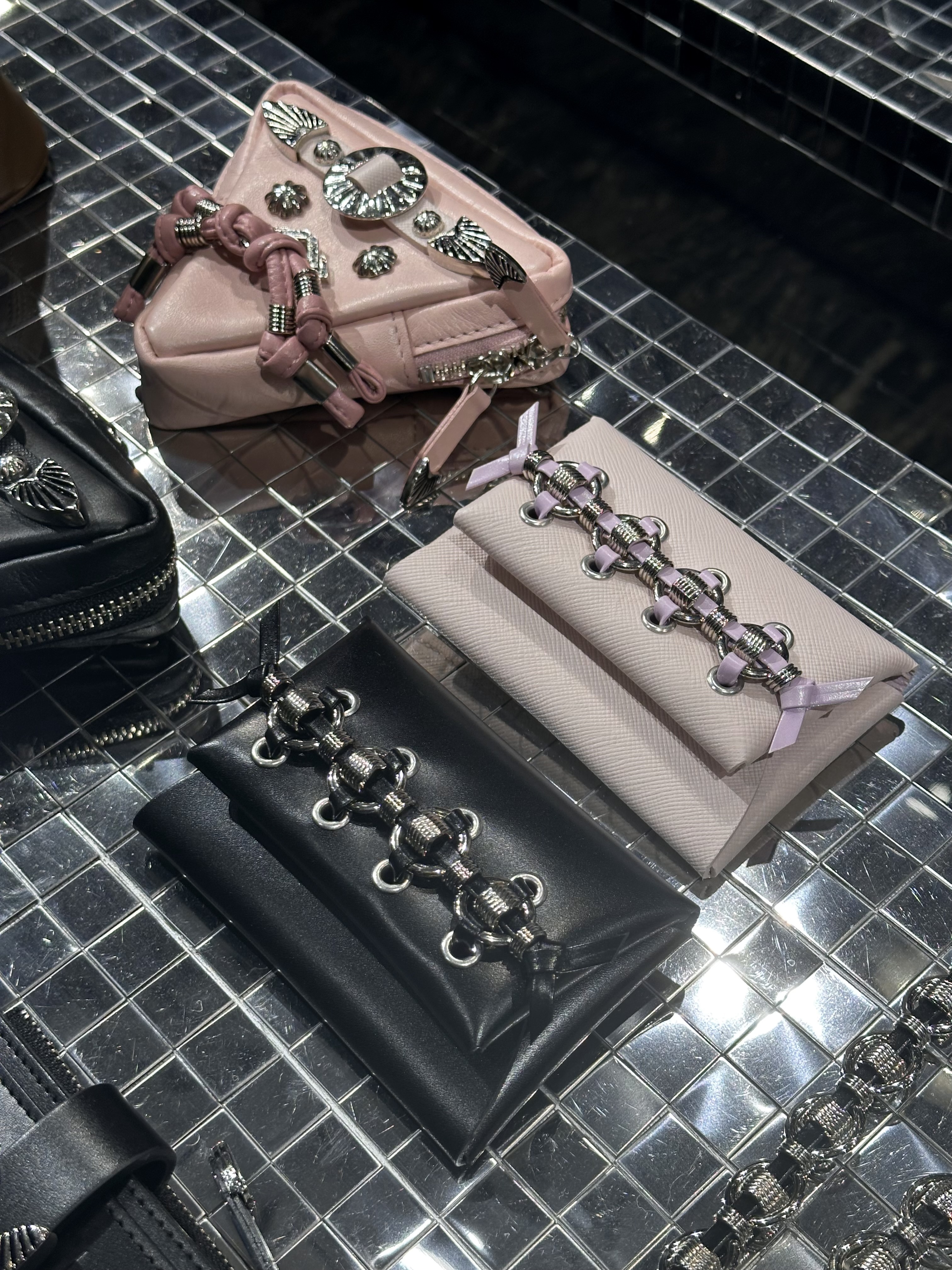 ˹𝐈𝐍 𝐒𝐓𝐎𝐂𝐊!˼ TOGA ARCHIVES Ring MLeather Card Cas
