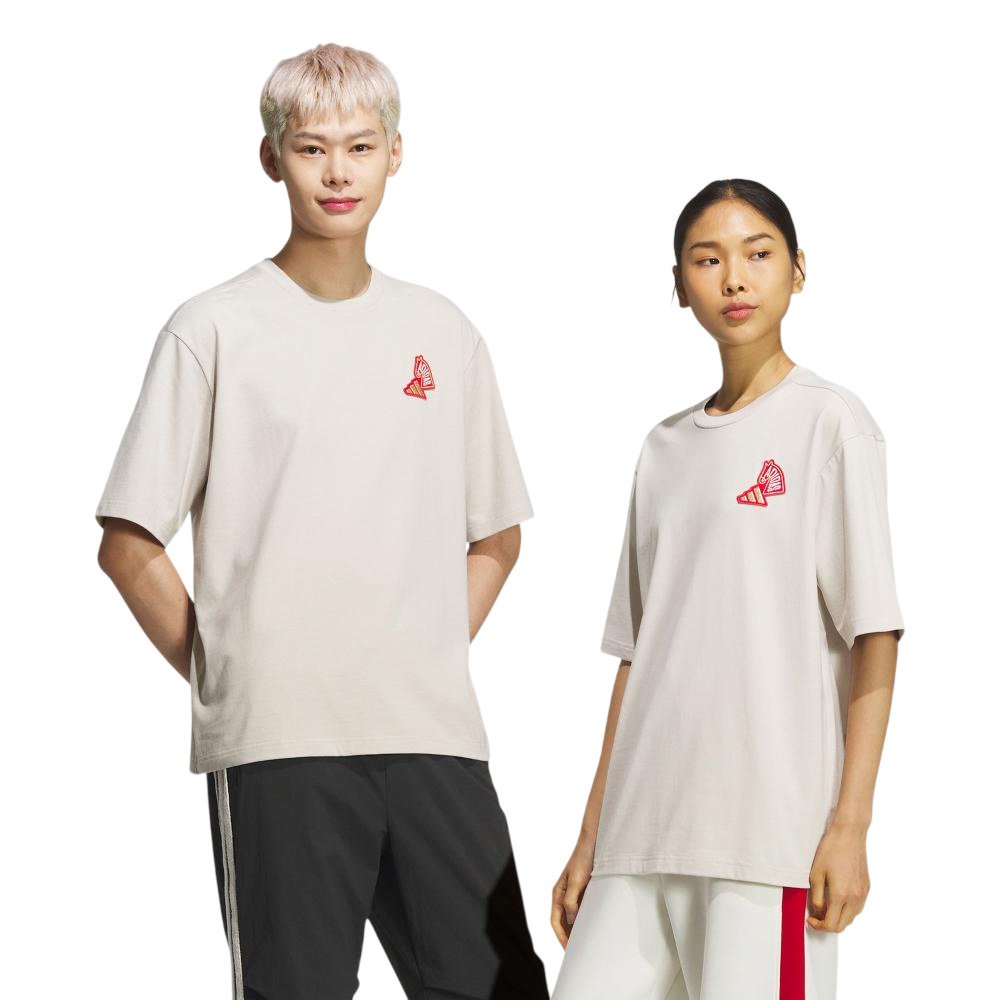 ADIDAS 男女 NYR GFX SS TEE 新年 短袖上衣 - KQ5100