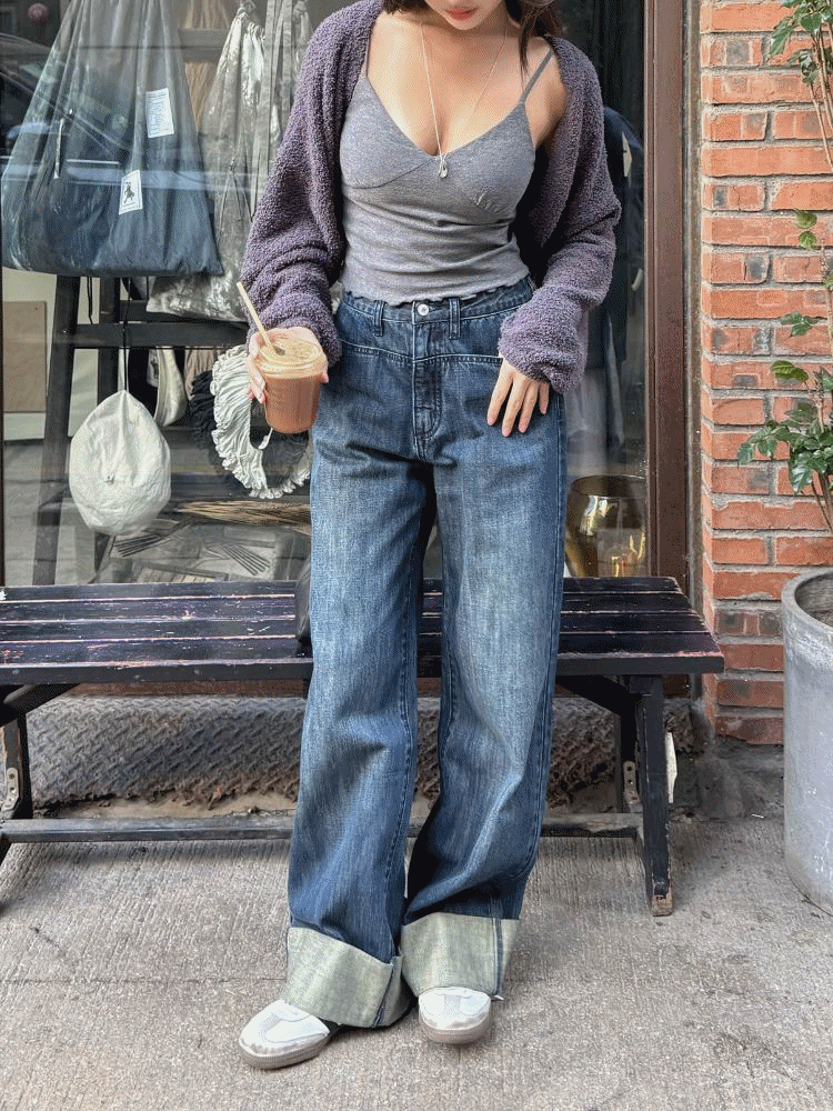 MID RISE LOOSE CUFF JEANS