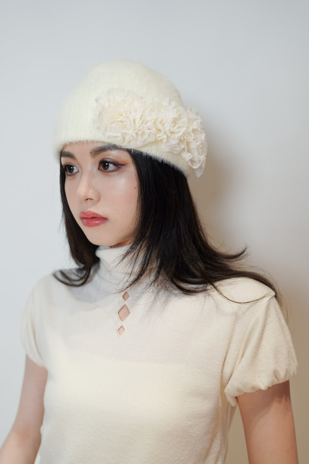 flower round beanies (WHITE)