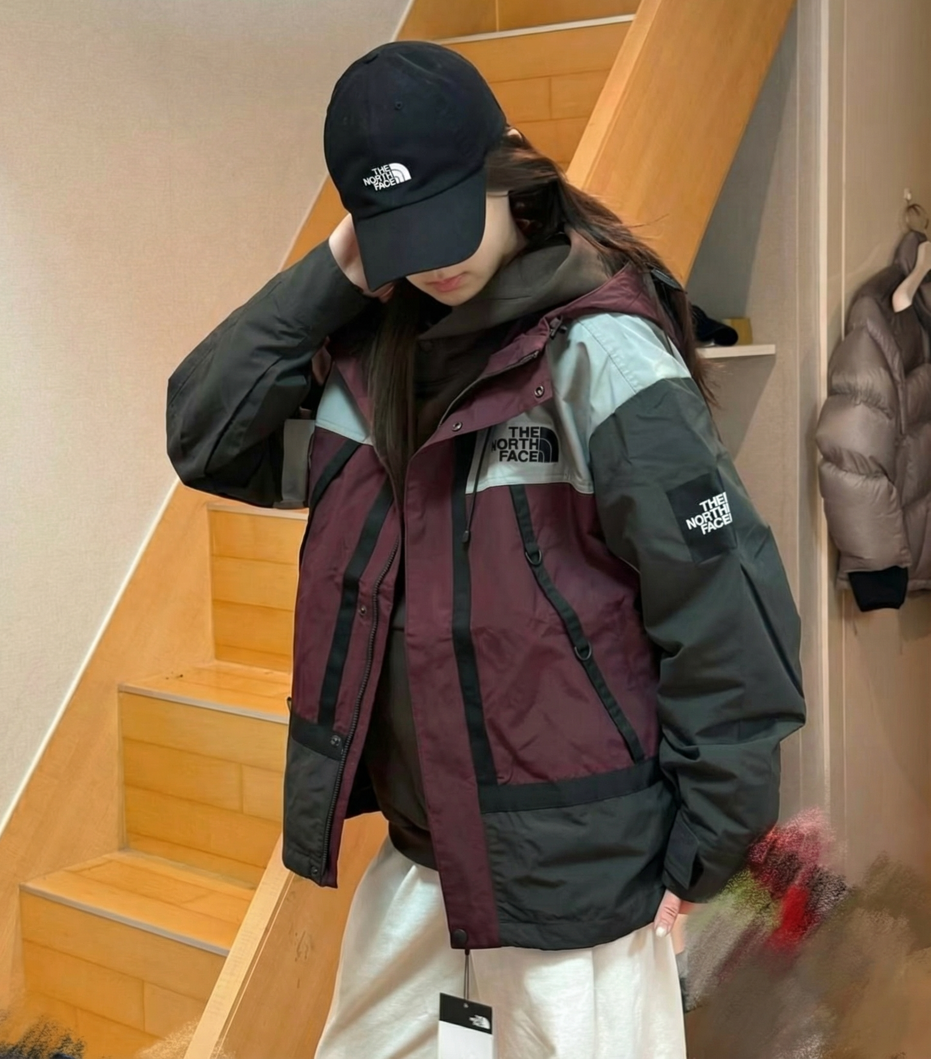 THE NORTH FACE COLORBLOCK JACKET