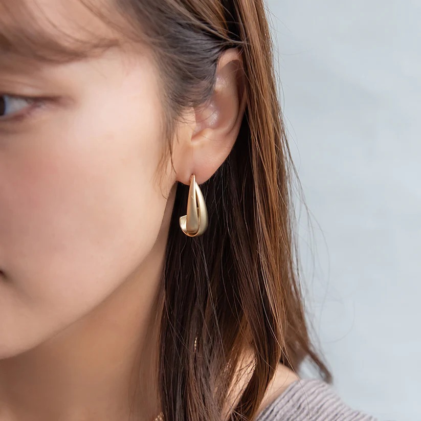 sable gold 雙十字耳環｜OSEWAYA 日本飾品首選