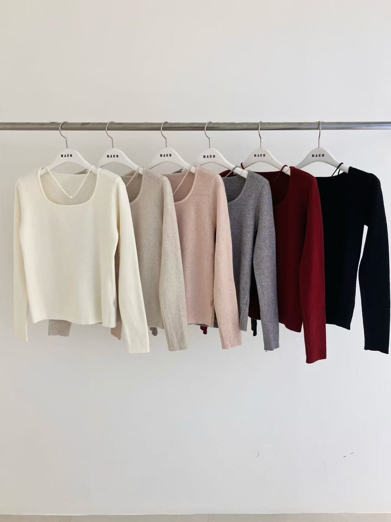 H115 方領薄針織上衣