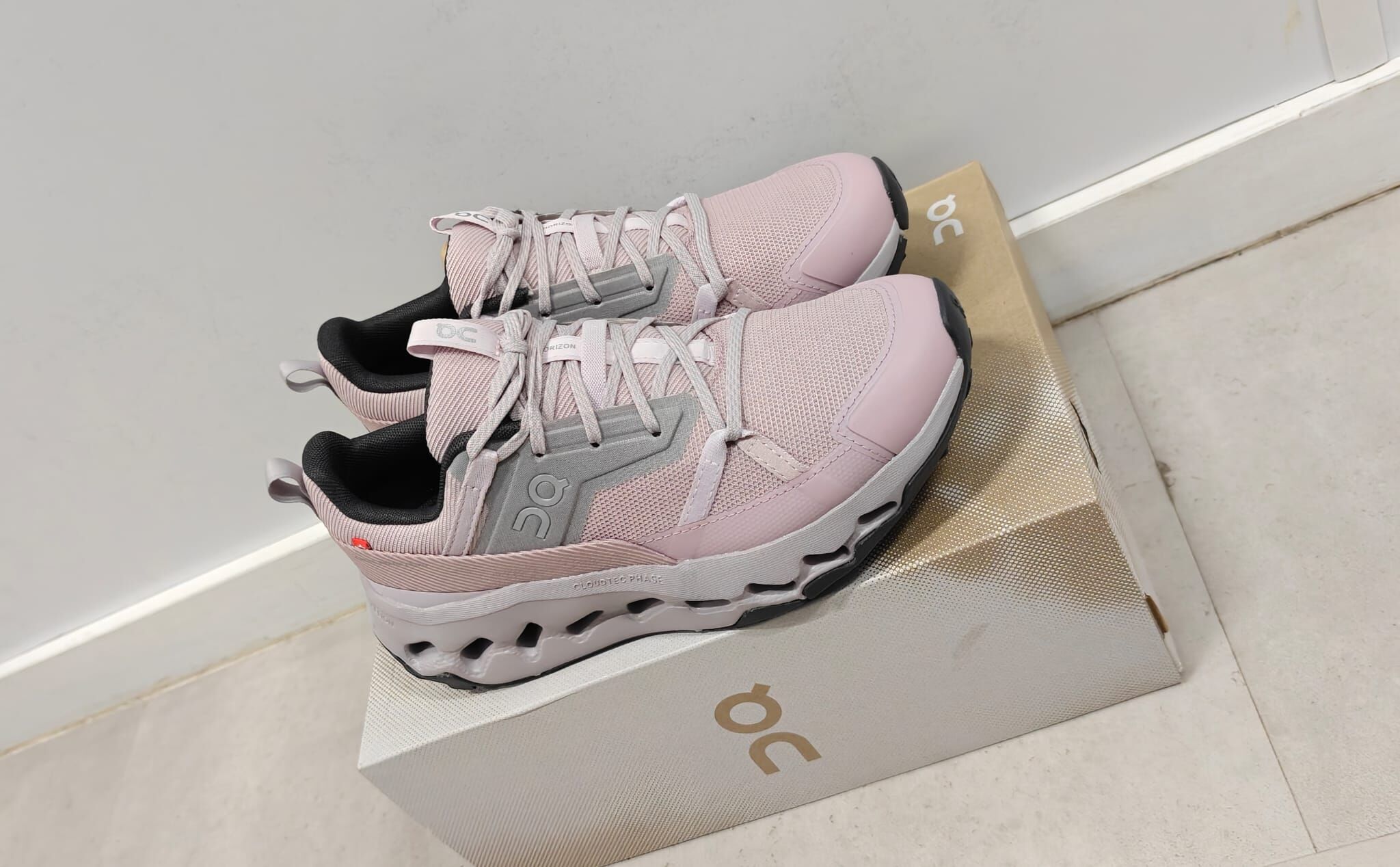 20 On Cloudhorizon (Mauve/Fade)