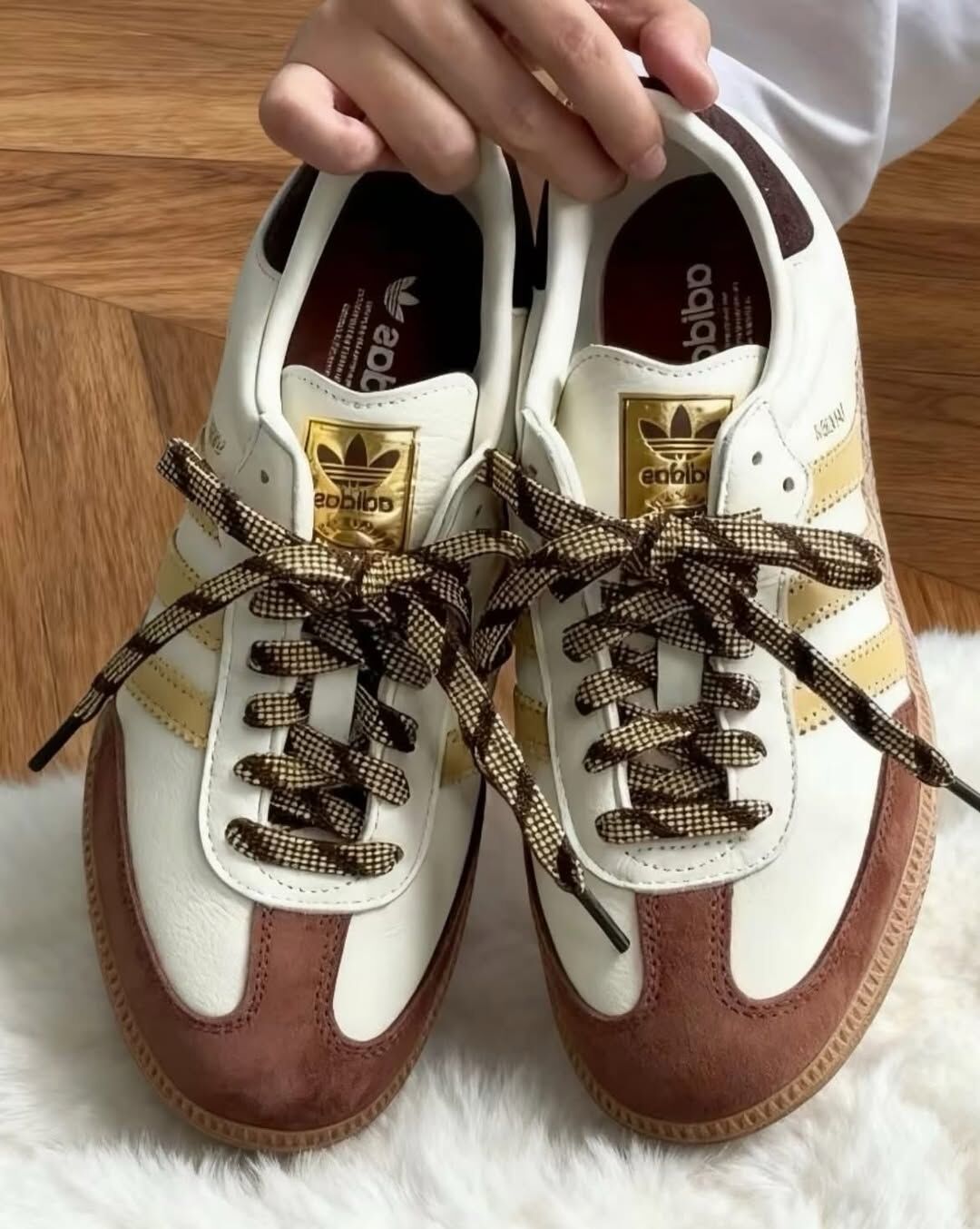 Adidas Originals - Samba OG - Brown / White
